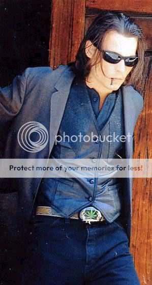 Johnny Depp - Picture Thread: Because cheekbones like that are for ...